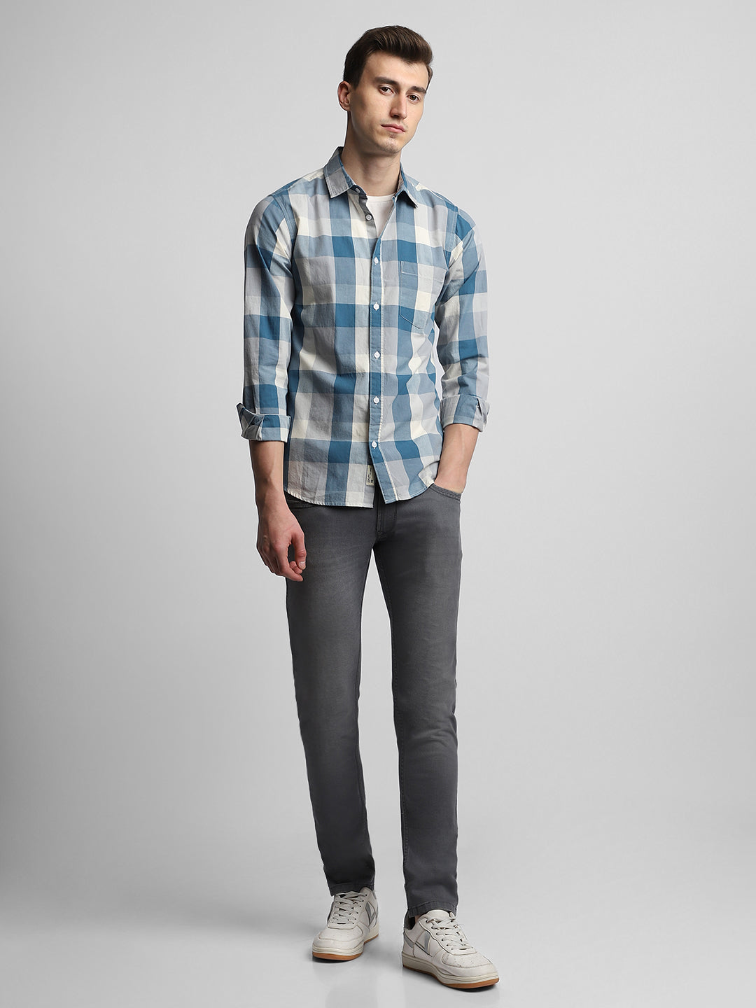 Dennis Lingo Men's Button Down Collar Slim Fit Checks Blue Casual Shir ...